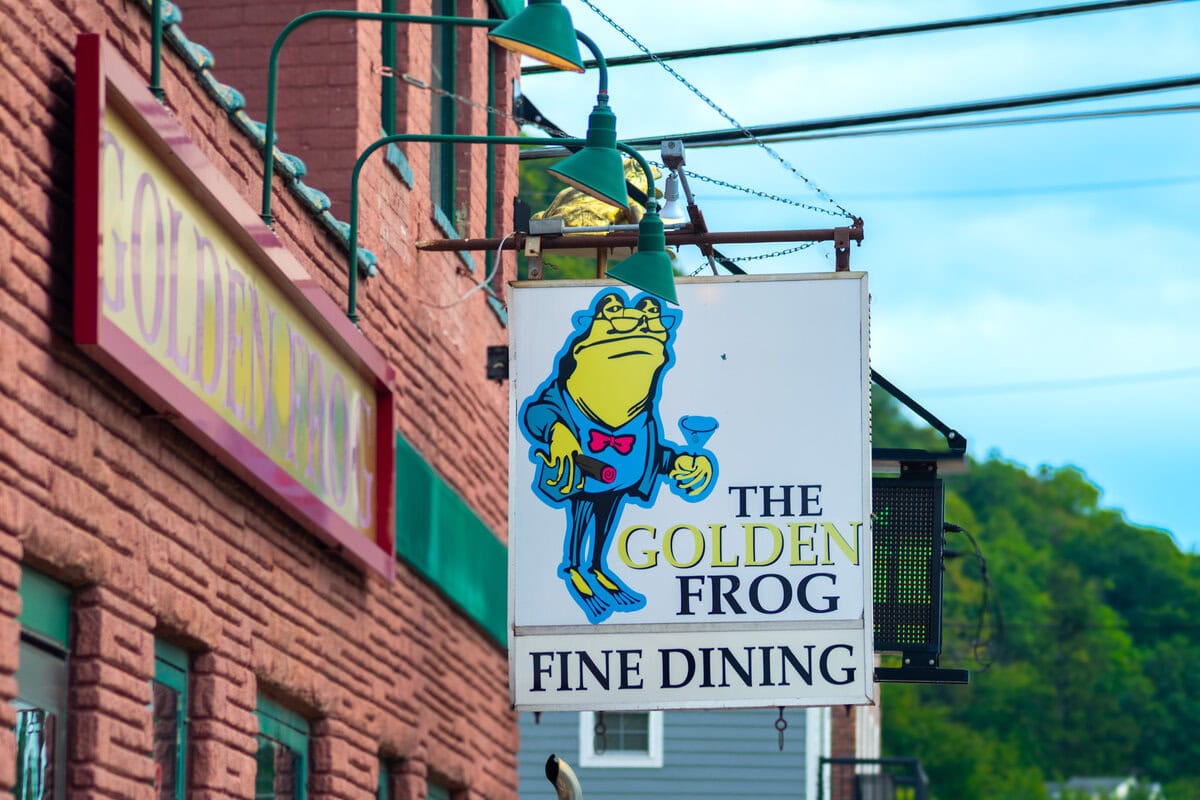 Golden Frog Saloon & The Lily Pad - Buffalo County WI